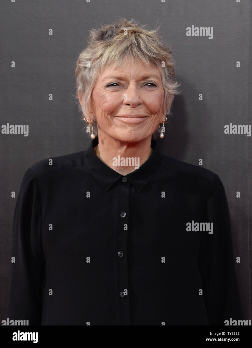 Journalist Linda Ellerbee attends the Creative Arts Emmy Awards at ...
