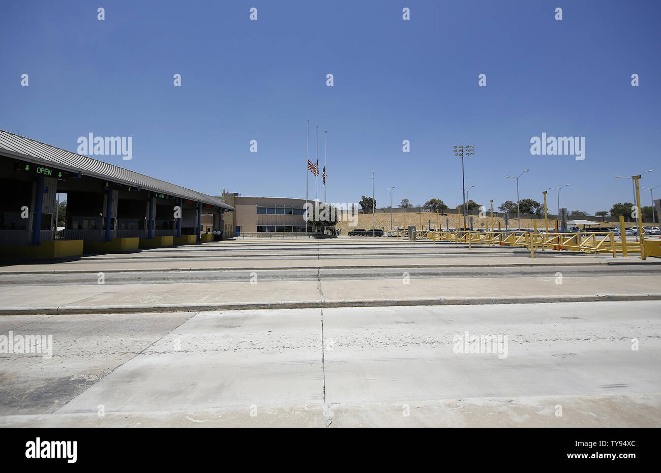 Texas on the world trade bridge hi-res stock photography and images - Alamy