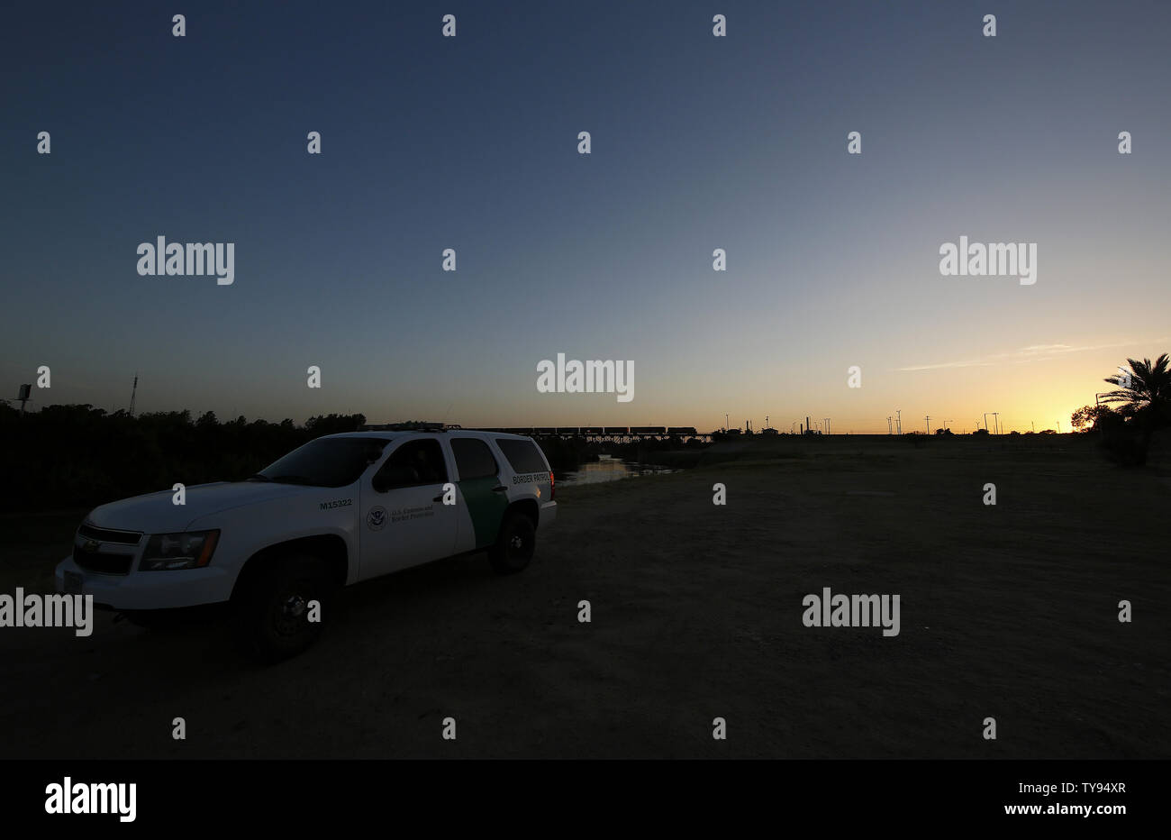 Rio grande river laredo texas hi-res stock photography and images - Alamy