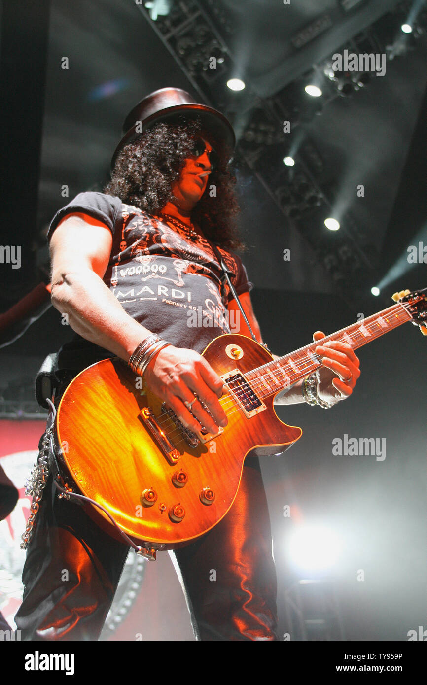 Velvet Revolver Libertad Band Tees × Vintage Vintage Velvet Revolver