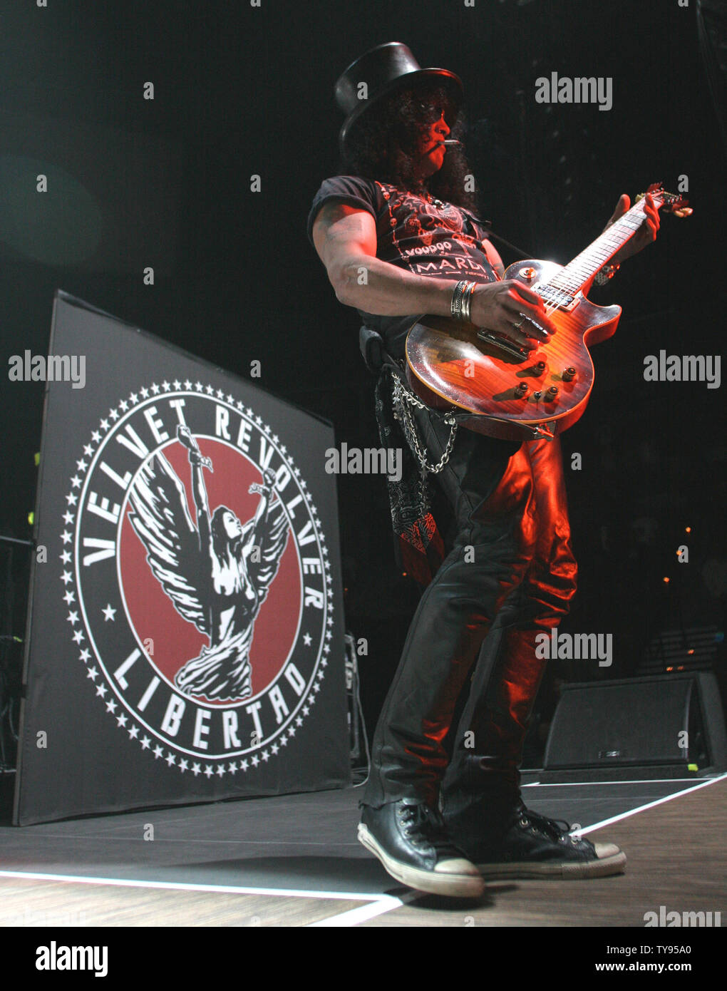 Velvet Revolver Matt Soren Of Velvet Revolver Performs On Stage For