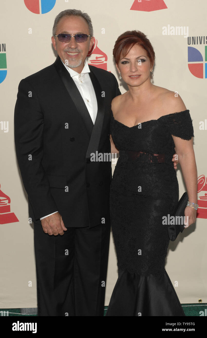 Emilo and Gloria Estefan arrive at the 8th annual Latin Grammy Awards ...