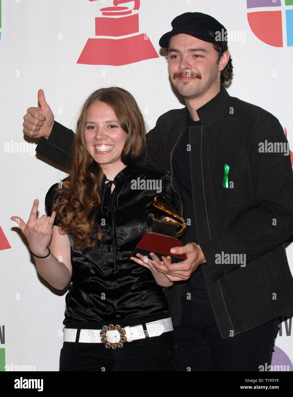 Mexican pop duo Jesse and Joy appear backstage with the Latin Grammy ...