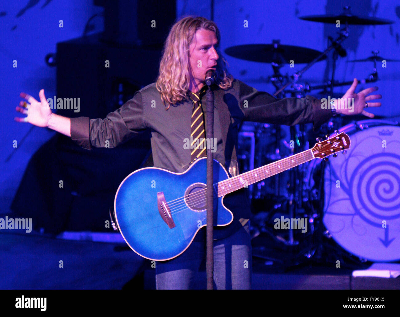 Lead singer Ed Roland of Collective Soul performs at the Mandalay Bay ...