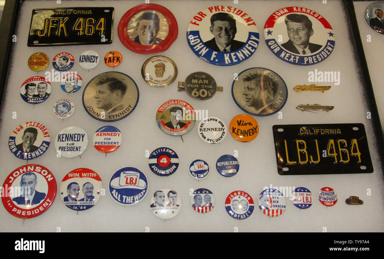 Political memorabilia collectors gather in Las Vegas on August 06, 2008 ...