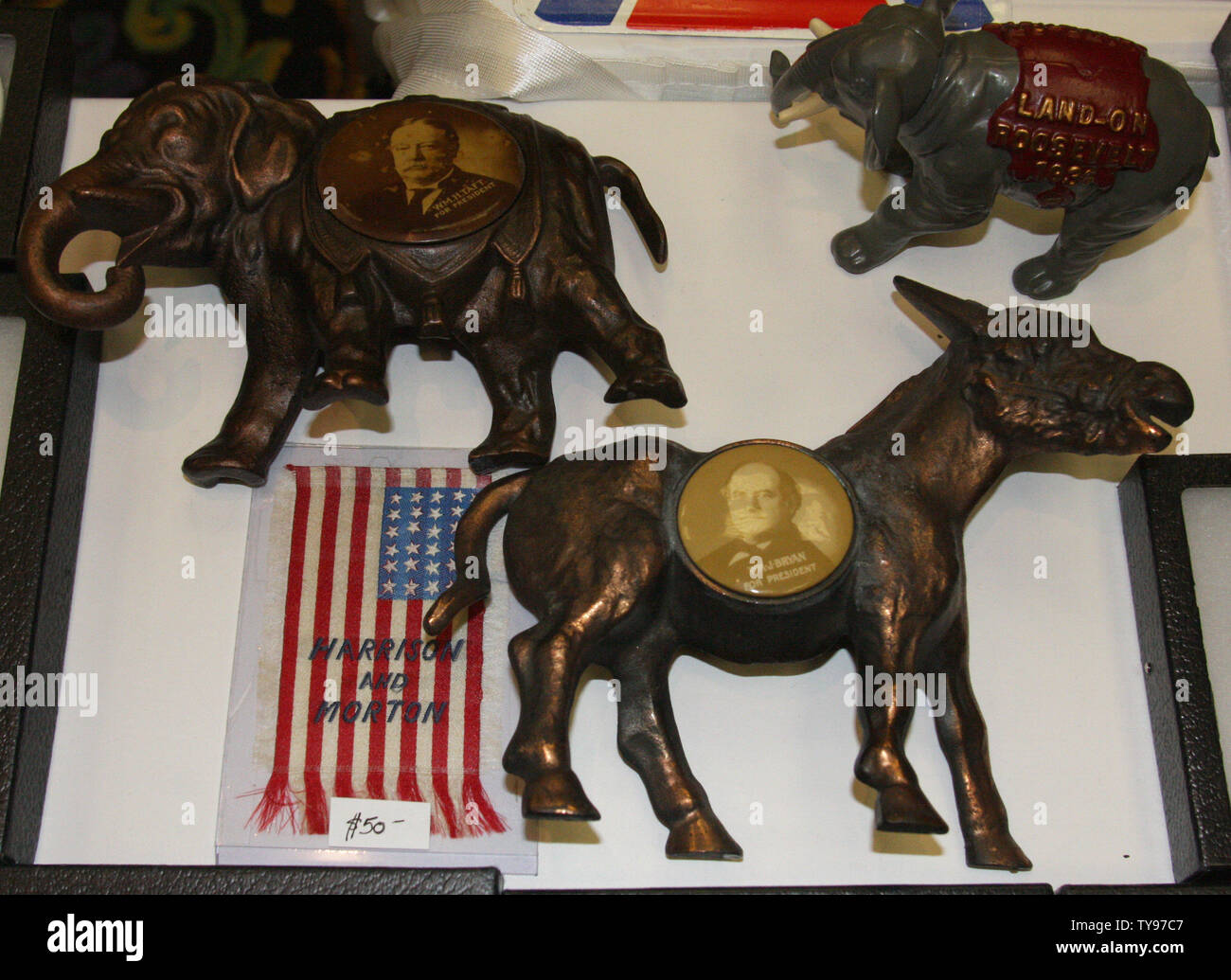 Political memorabilia collectors gather in Las Vegas on August 06, 2008 ...