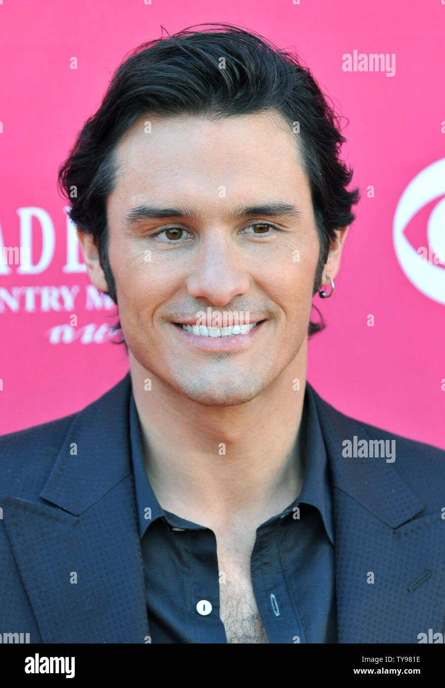 Joe Nichols arrives for the 44th Annual Academy of Country Music Awards ...