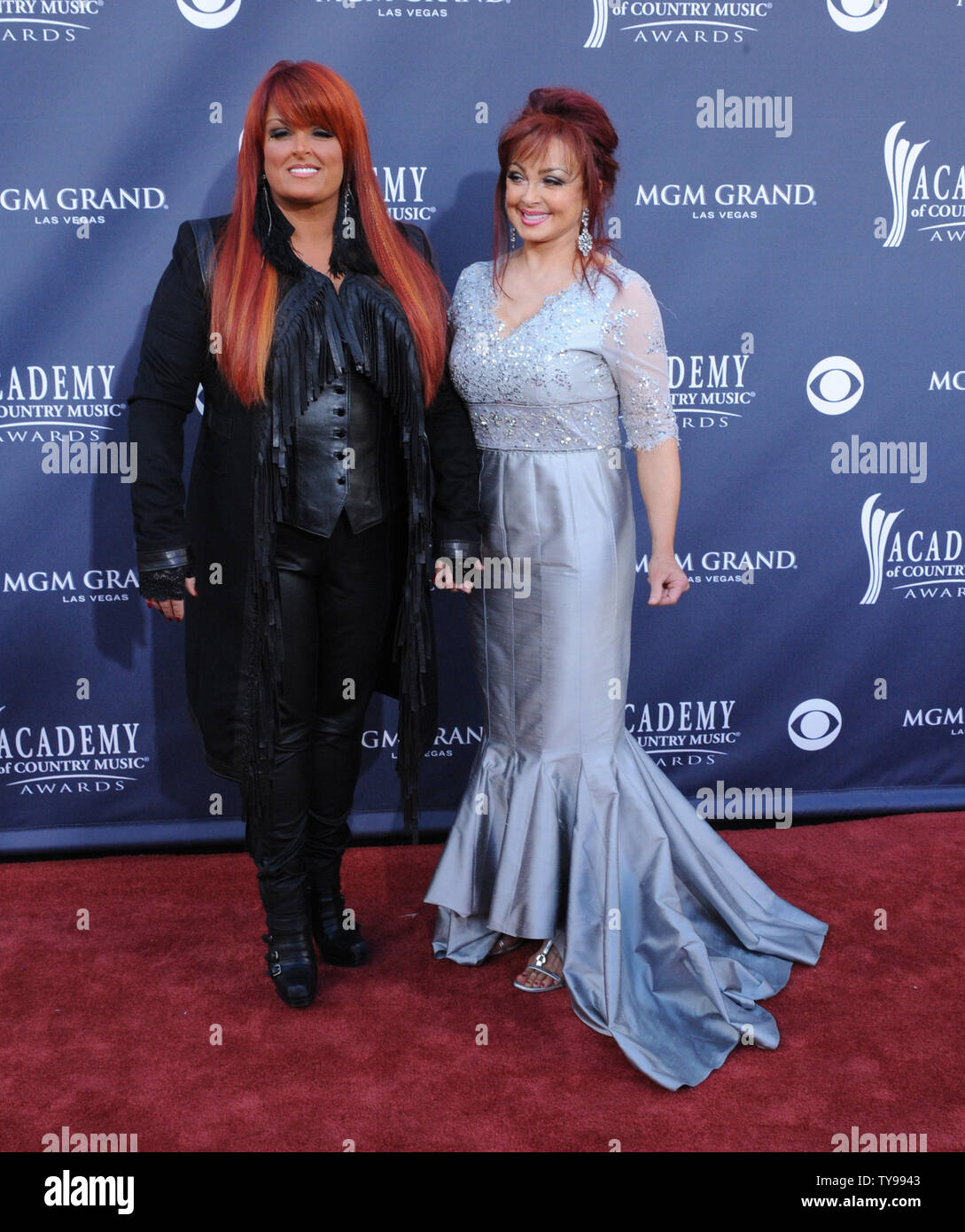 The Judds, Wynonna Judd (L) and Naomi Judd arrive at the 46th annual ...