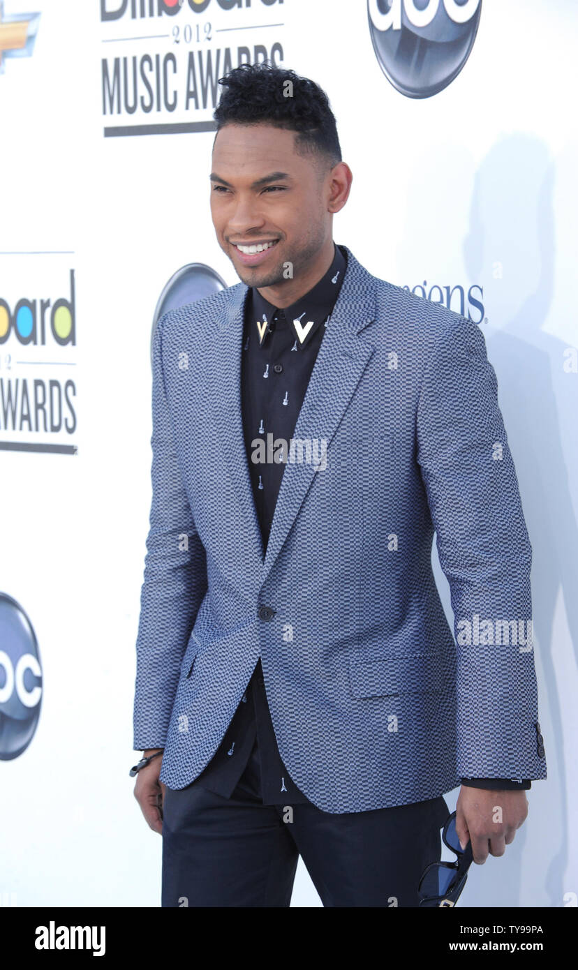 Singer Miguel arrives at the 2012 Billboard Music Awards at the MGM ...