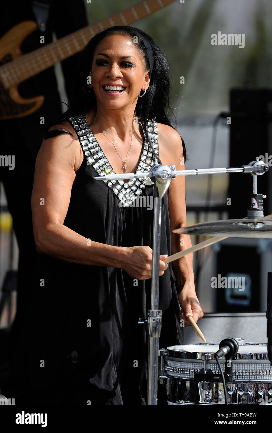 Sheila e musician hi-res stock photography and images - Alamy
