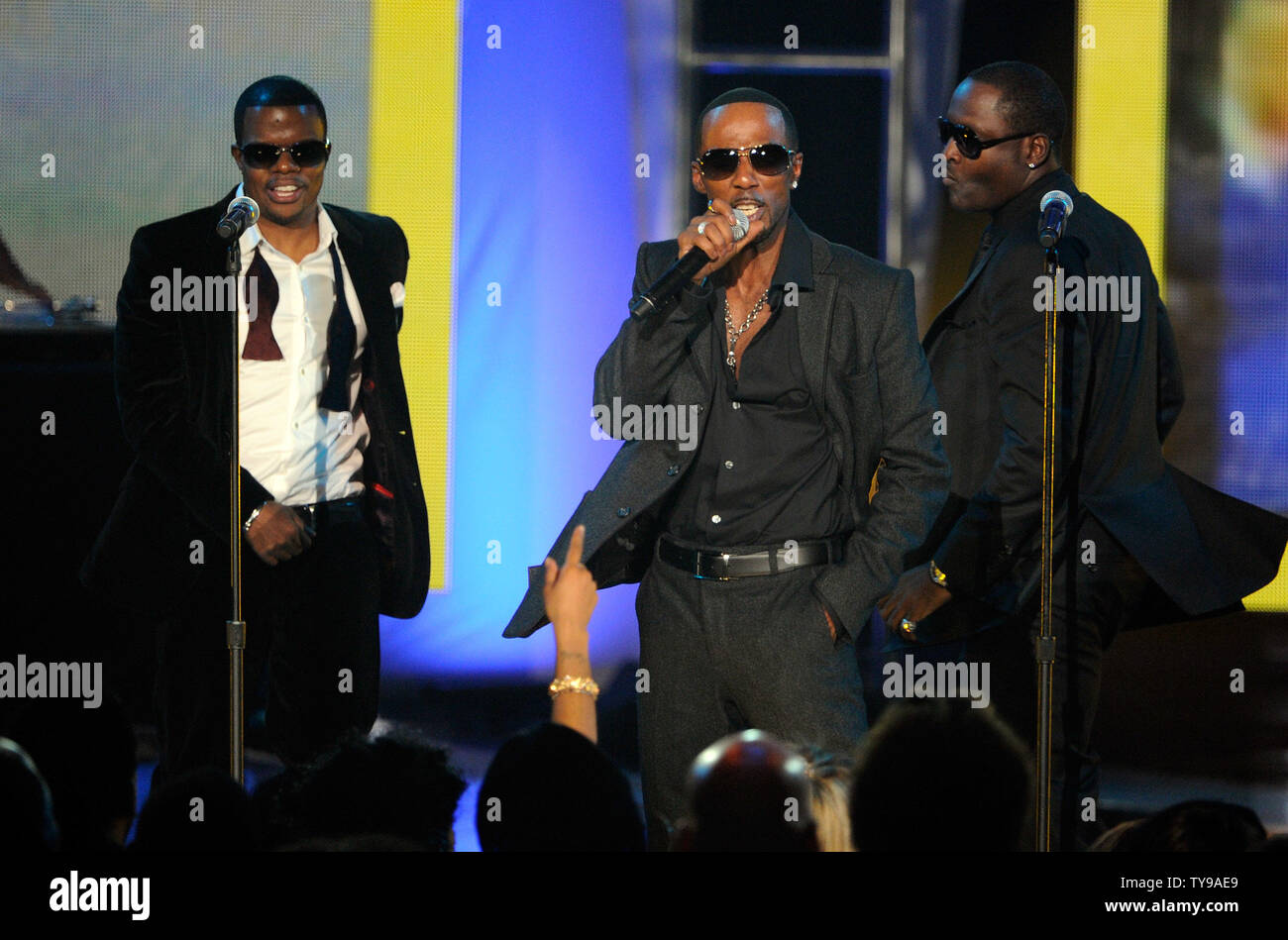 Singers (L-R) Ricky Bell, Ralph Tresvant and Bobby Brown of New Edition ...