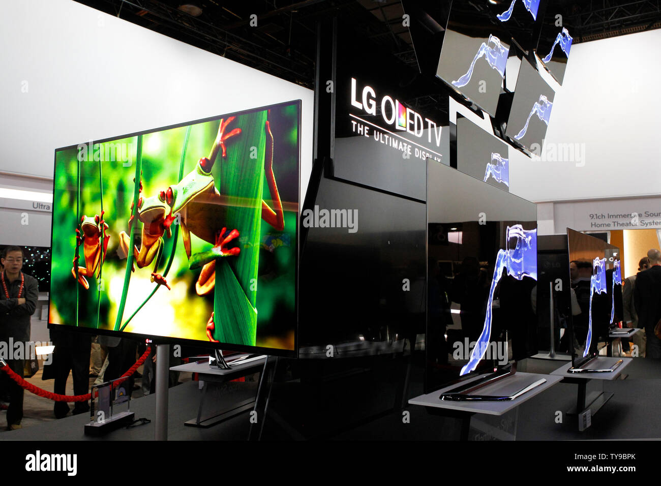 Lg oled ces hi-res stock photography and images - Alamy