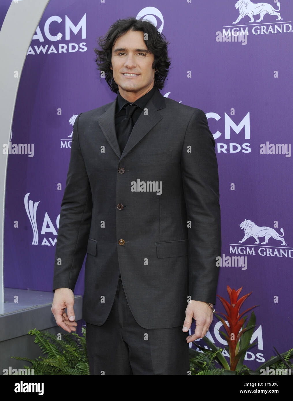 Singer Joe Nichols arrives at the 48th annual Academy of Country Music ...