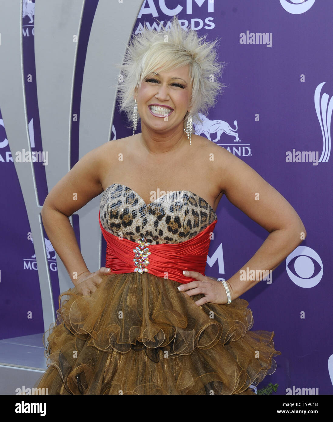 Singer Tobi Lee of Mustang Sally arrives at the 48th annual Academy of ...