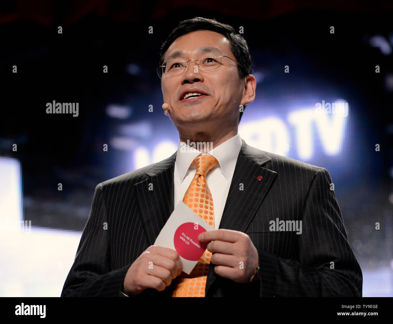 William cho hi-res stock photography and images - Alamy