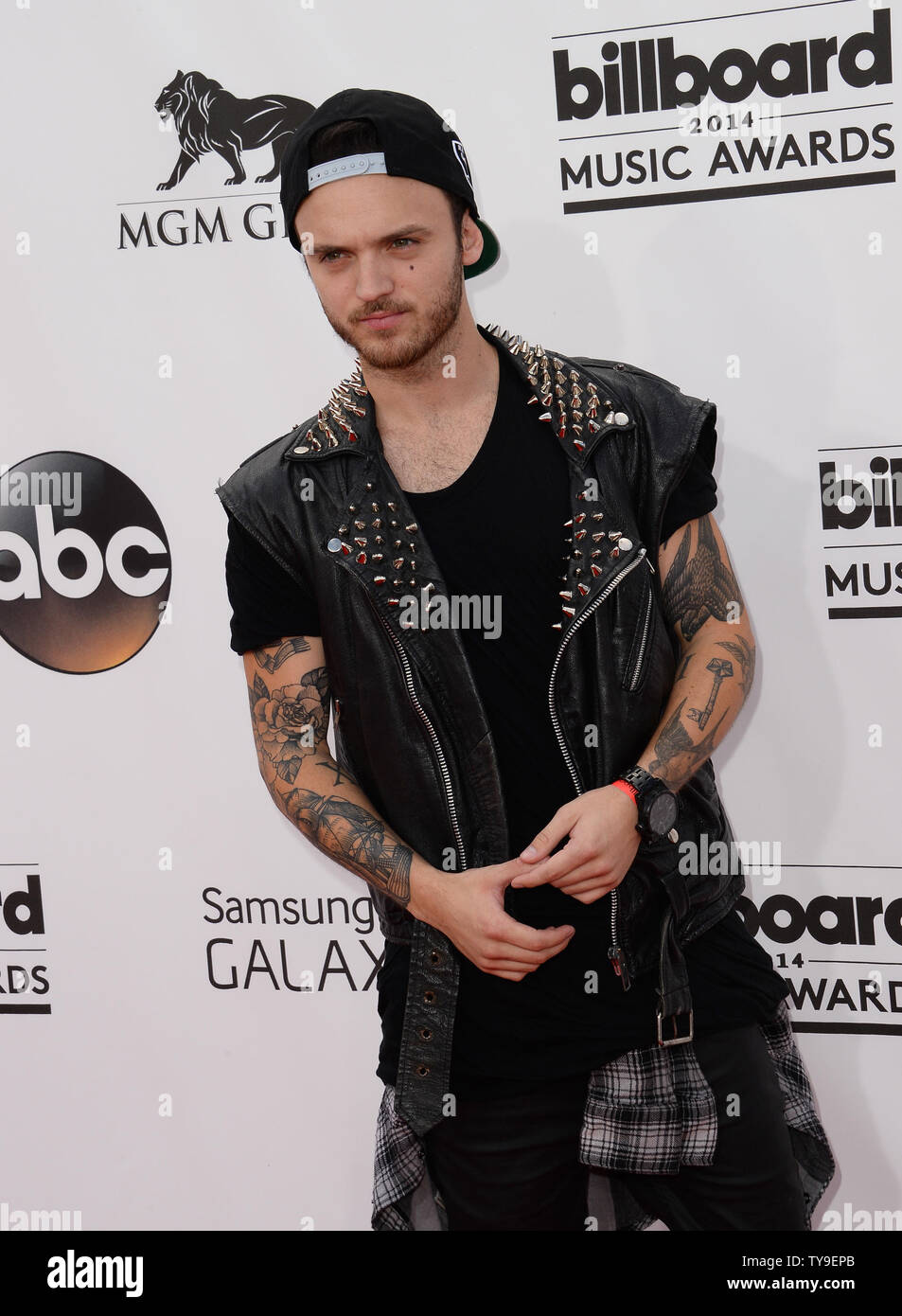 Singer Alexander DeLeon attends the 2014 Billboard Music Awards held at ...