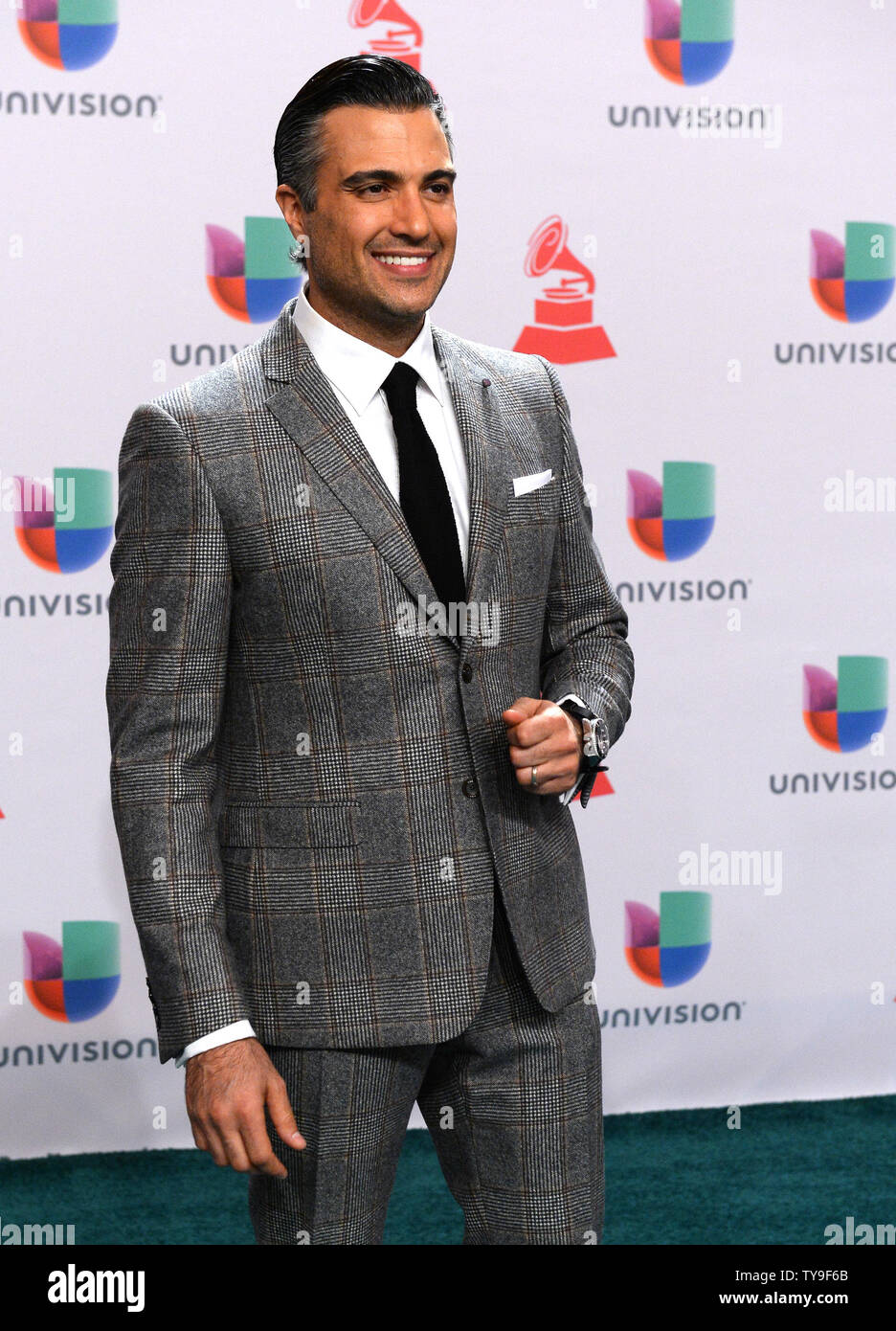 Actor Jaime Camil arrives for the 15th annual Latin Grammy Awards at ...