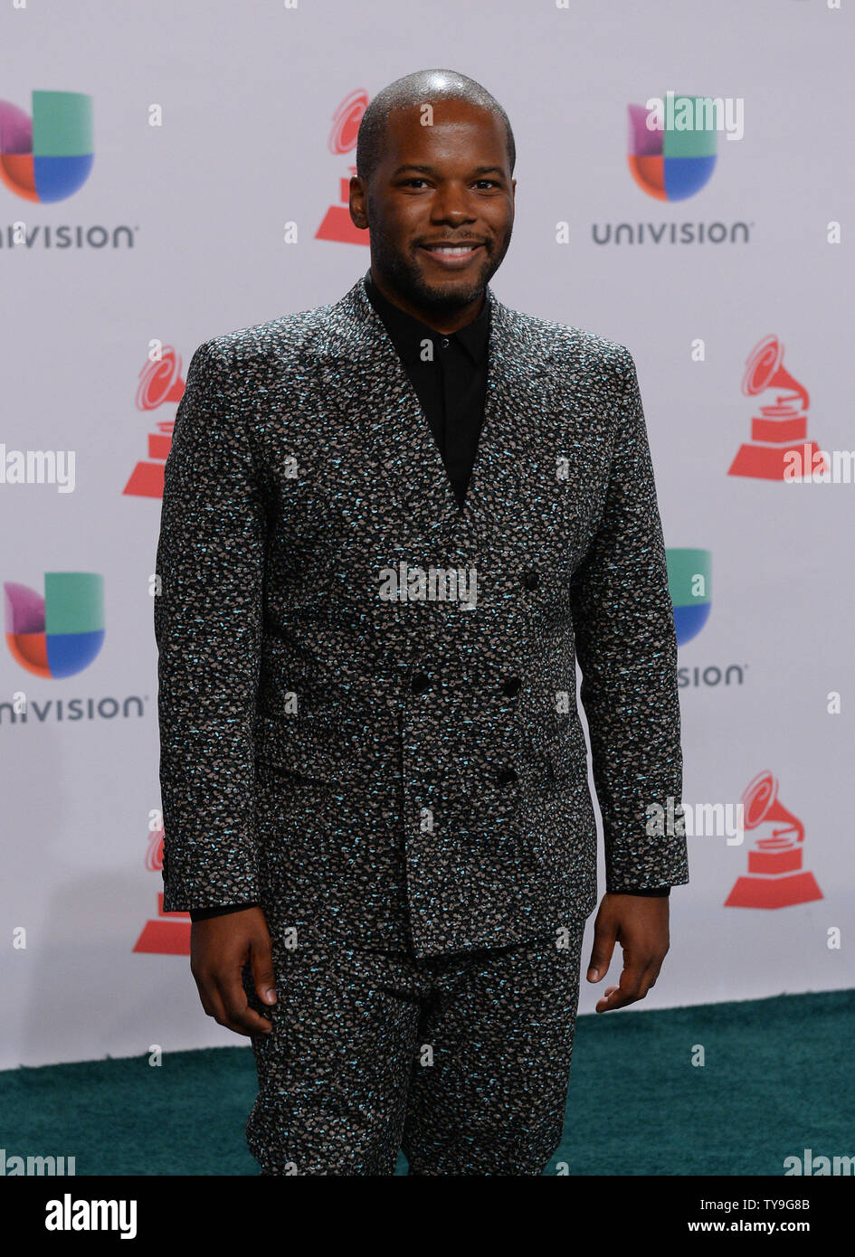 Singer Coreon Du arrives for the 15th annual Latin Grammy Awards at the ...