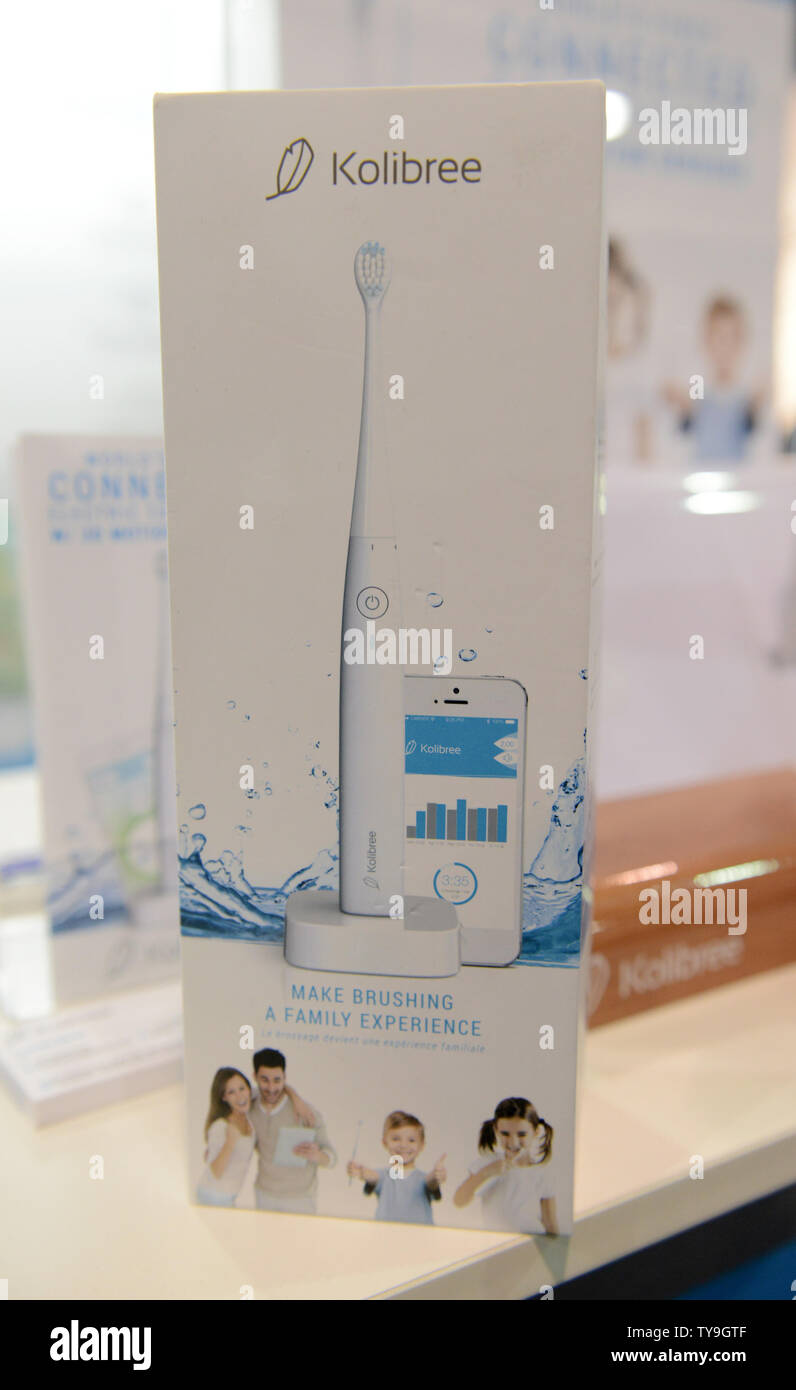 Toothbrush with sensors hi-res stock photography and images - Alamy