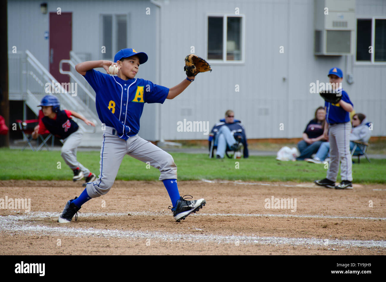 High five baseball hi-res stock photography and images - Alamy