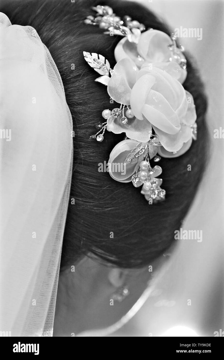 Headpiece head piece hi-res stock photography and images - Alamy