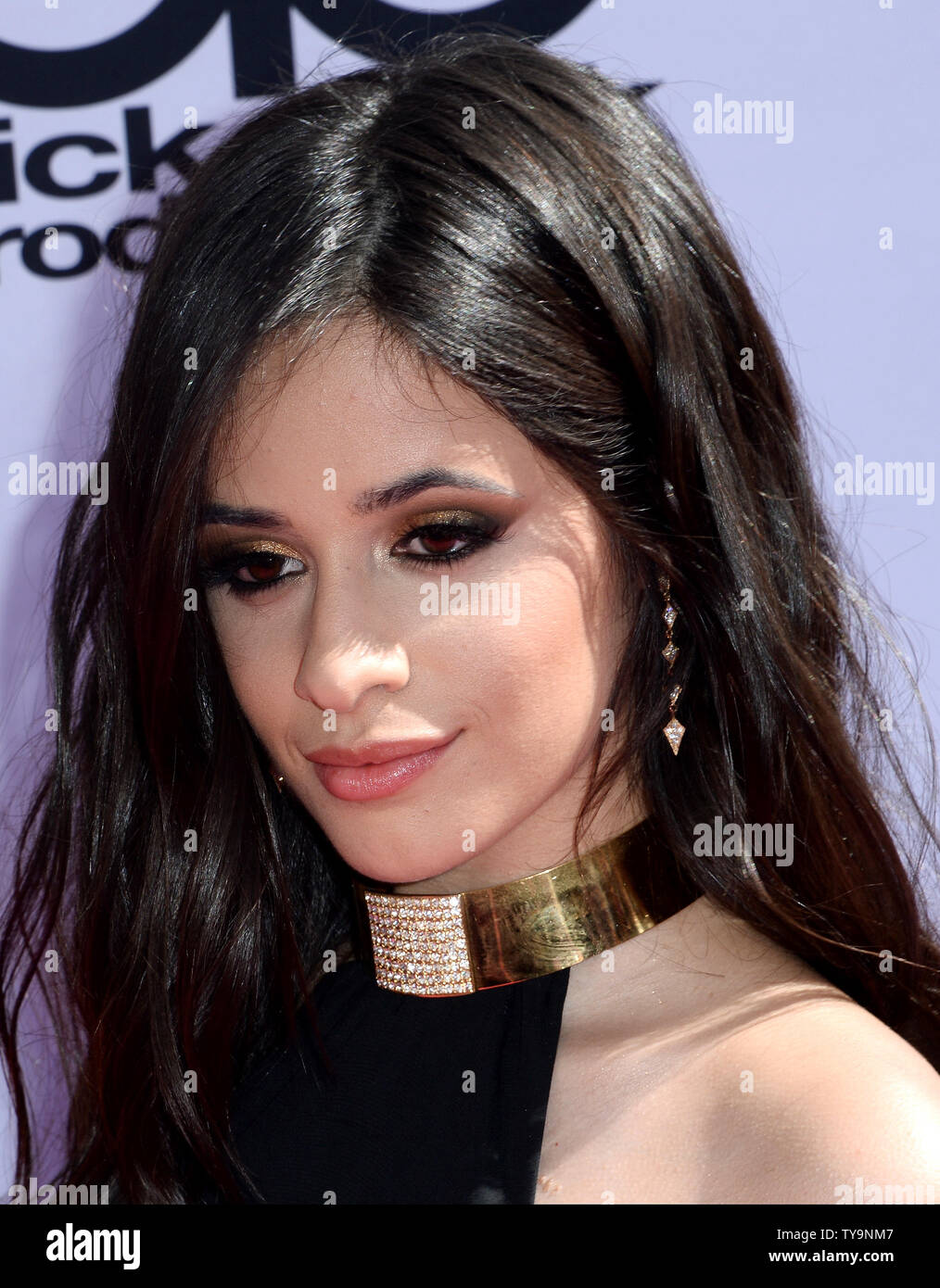 Singer camila cabello fifth harmony hi-res stock photography and images ...