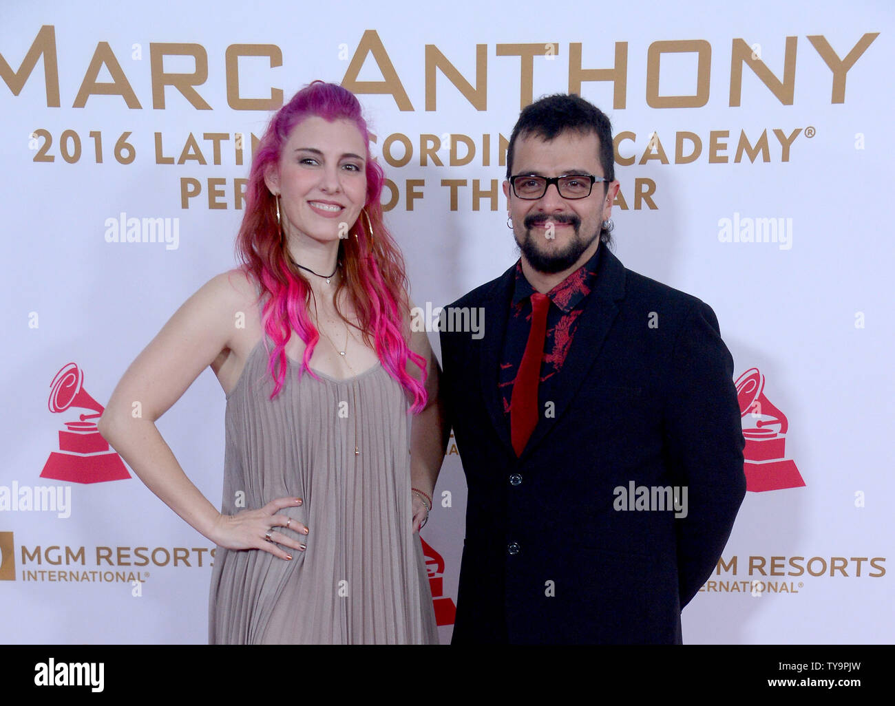 Recording artists Maria Barracuda (L) and Jorge 'Chiquis' Amaro of ...