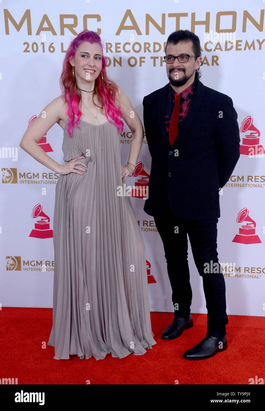 Recording artists Maria Barracuda (L) and Jorge 'Chiquis' Amaro of ...