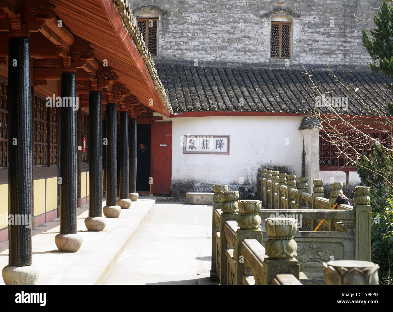 Tiantong temple hi-res stock photography and images - Alamy