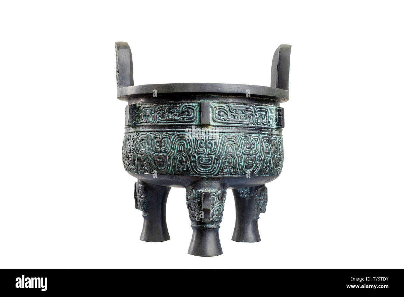 Chinese bronze vessels hi-res stock photography and images - Alamy