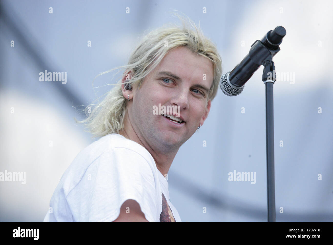 Judah akers of judah and the lion hi-res stock photography and images ...