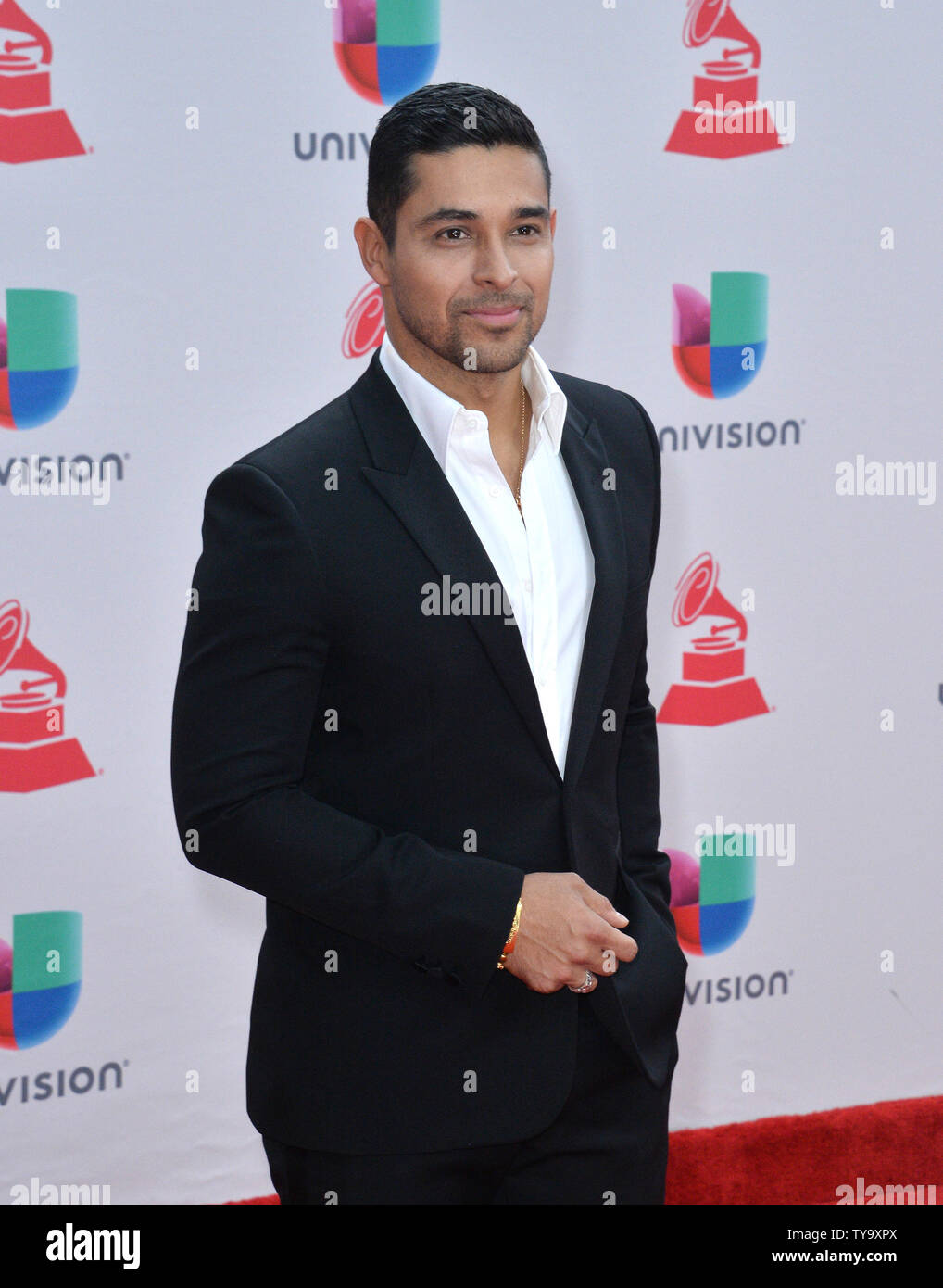 Actor Wilmer Valderrama arrives on the red carpet for the 18th annual ...