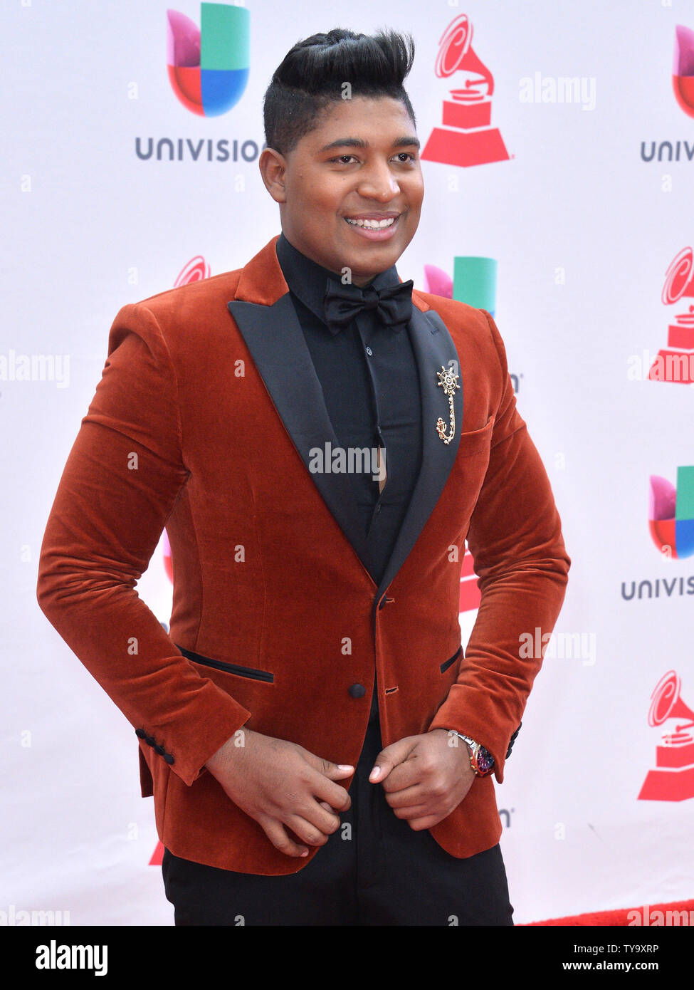 Ronny Jimenez arrives on the red carpet for the 18th annual Latin ...