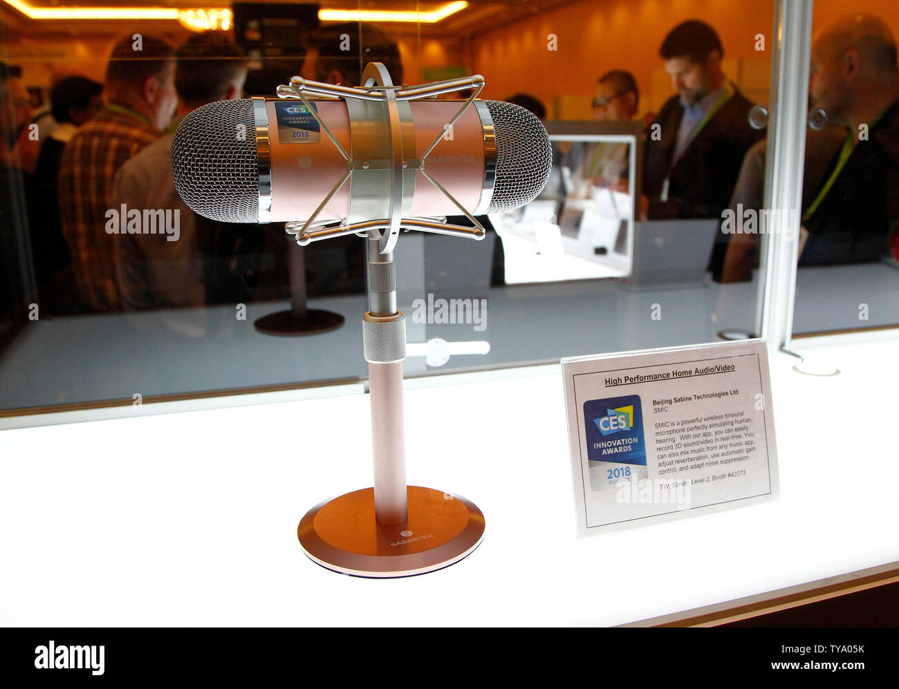 The SMIC wireless binaural microphone by Beijing Sabine Technologies ...