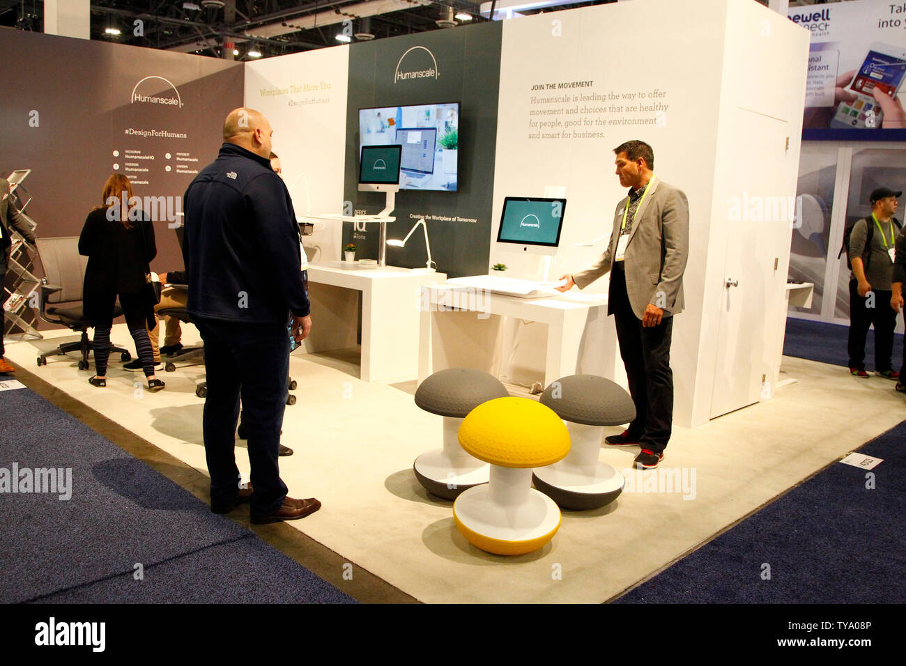 Humanscale hi-res stock photography and images - Alamy