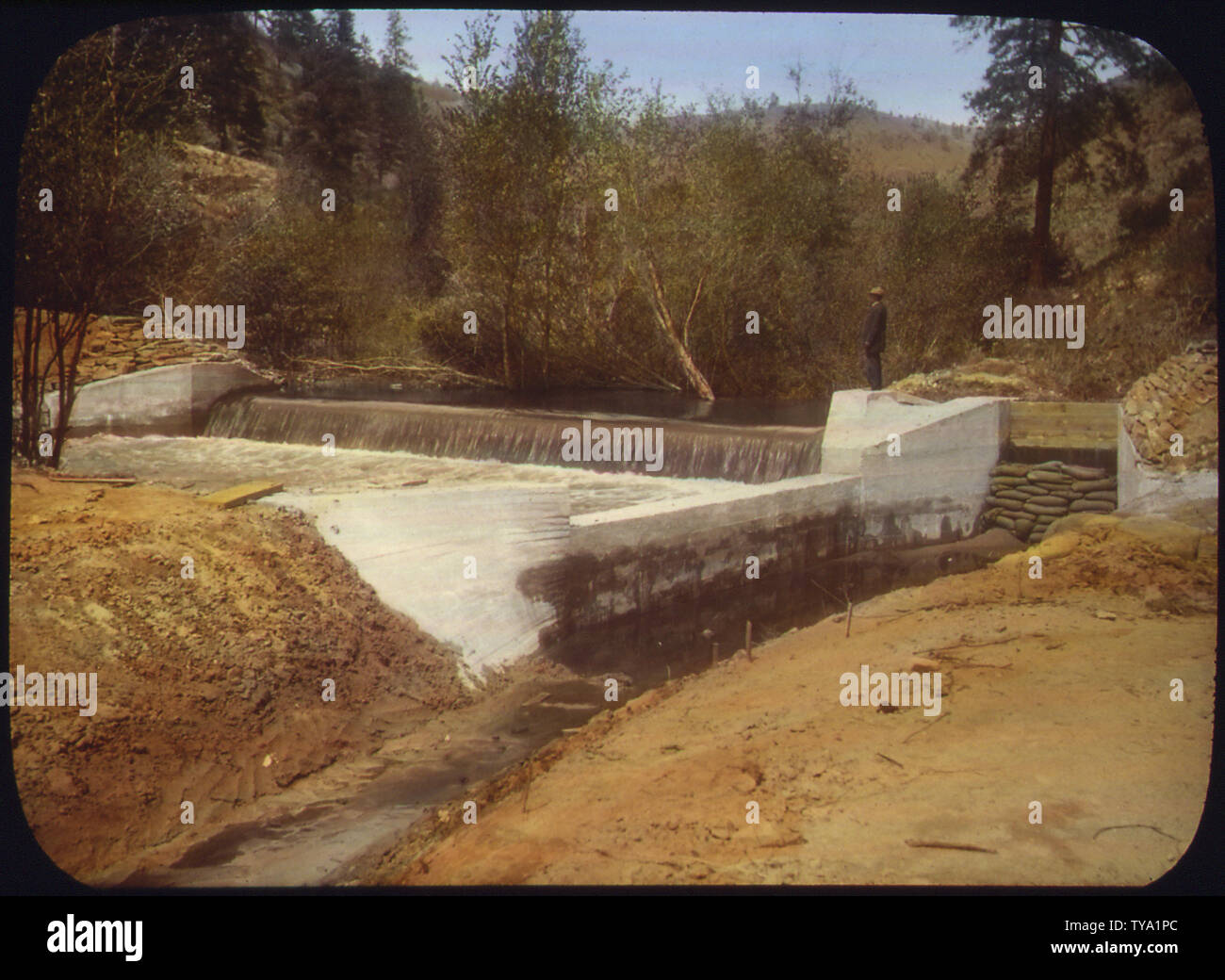 Okanogan Project - Conconully Dam - Separating screen - Washington ...