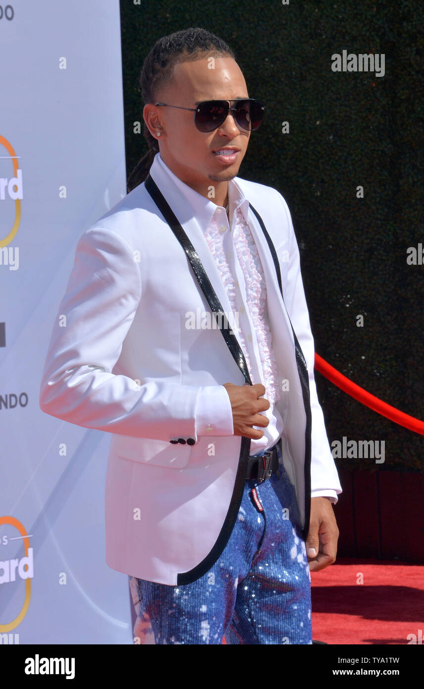 Singer Ozuna attends the 2018 Billboard Latin Music Awards at the ...