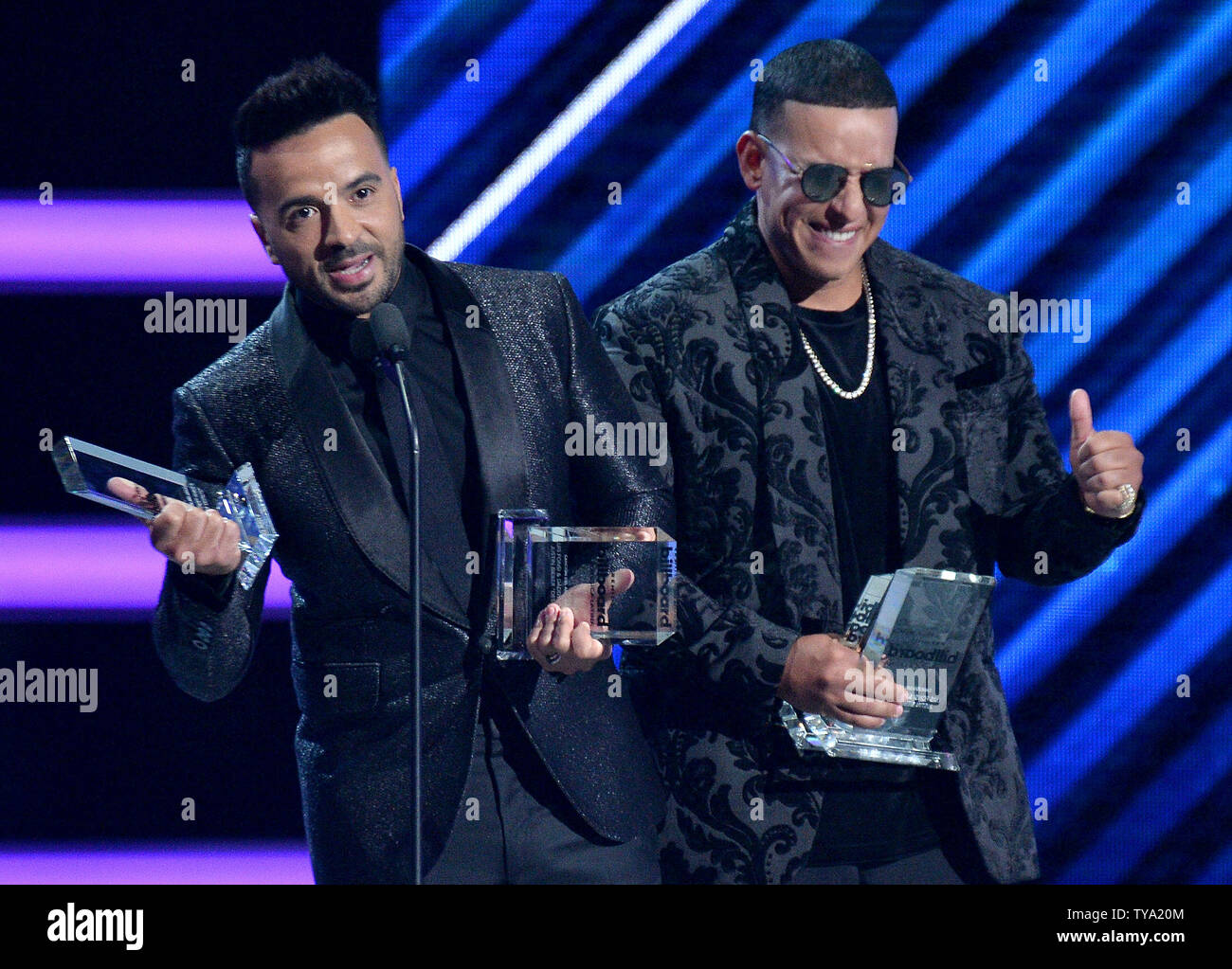 Luis fonsi despacito daddy yankee hi-res stock photography and images ...