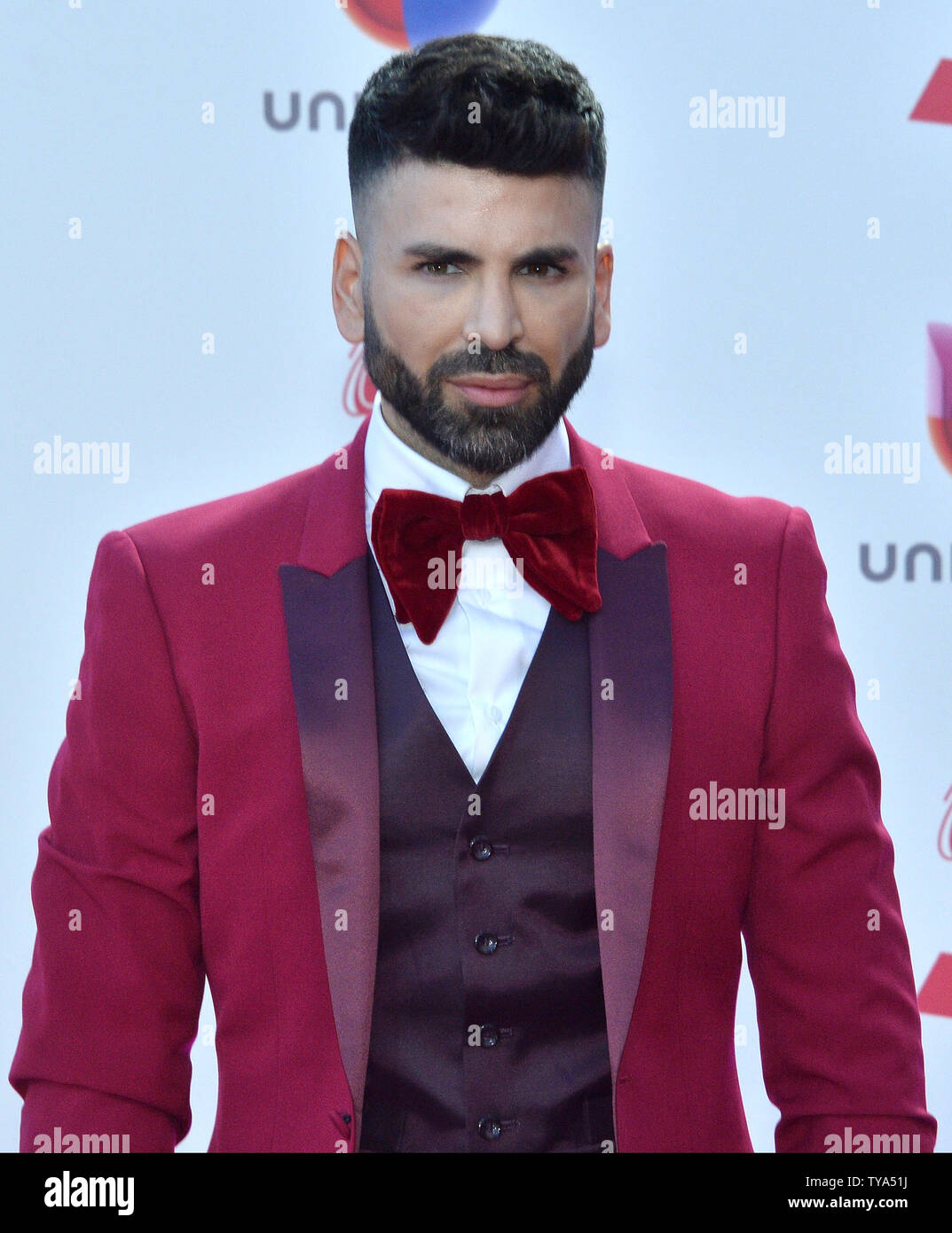 Jomari arrives on the red carpet for the 19th annual Latin Grammy ...