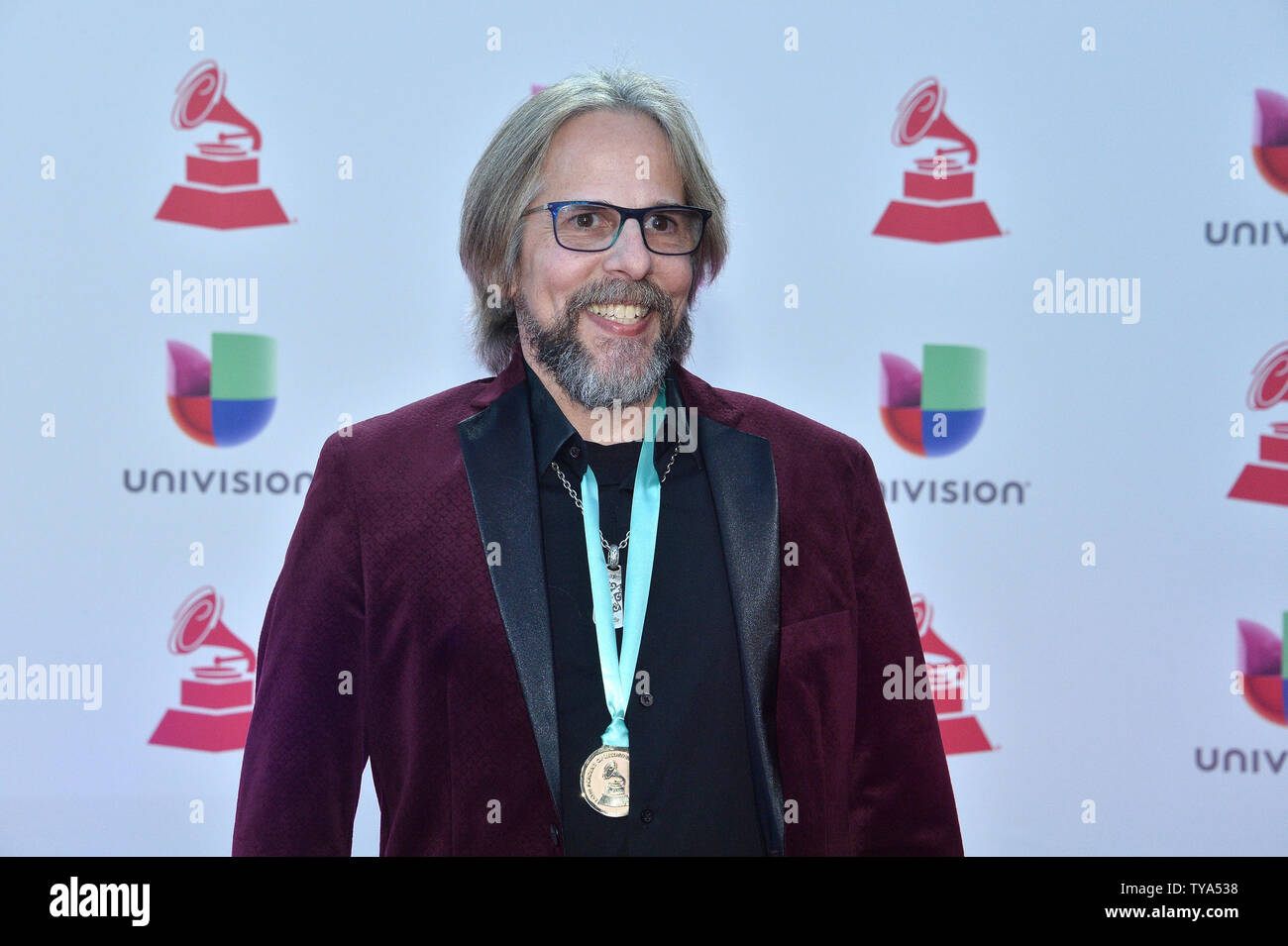 David Reitzas arrives on the red carpet for the 19th annual Latin ...