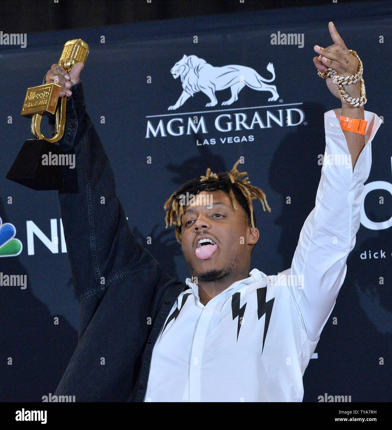 Juice Wrld appears backstage after winning the award for Best New ...