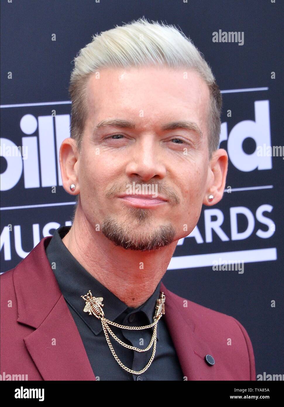 Damon Sharpe arrives for the 2019 Billboard Music Awards at the MGM ...