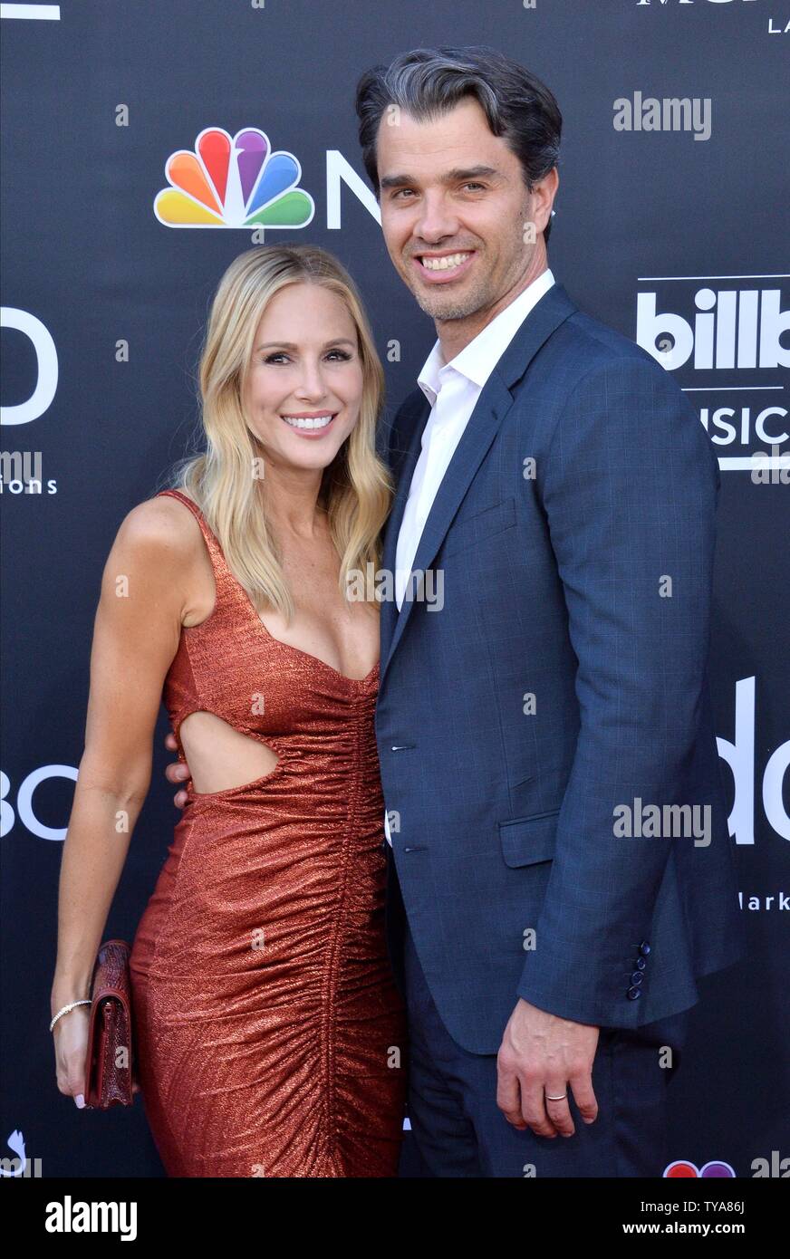 Brooke Mahan and Mike Mahan arrive for the 2019 Billboard Music Awards ...