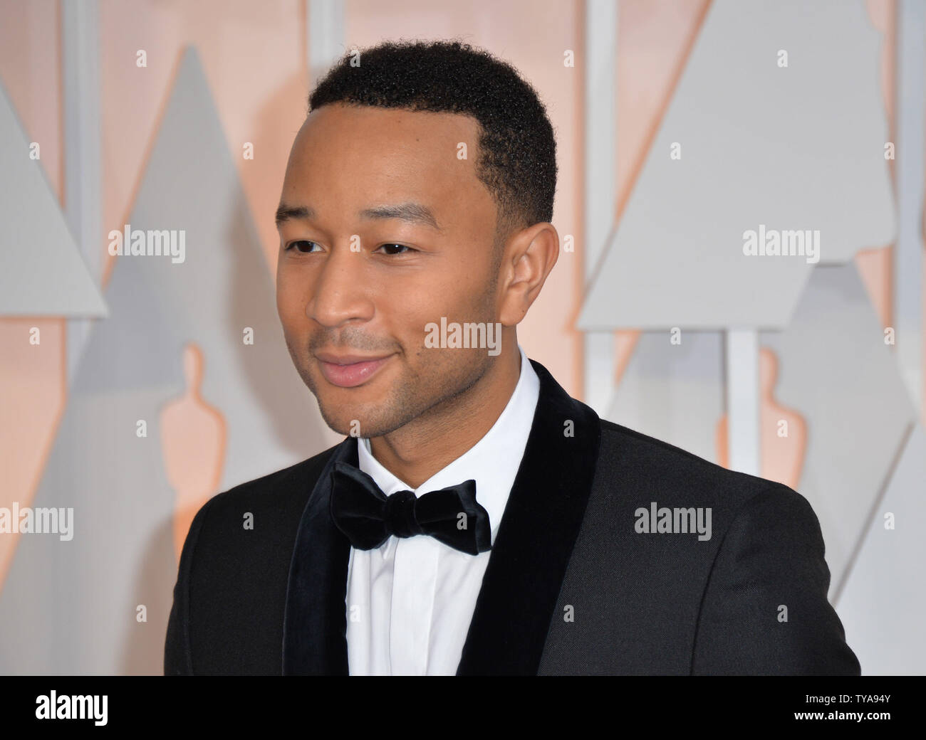 John legend arrives on the red carpet hi-res stock photography and ...