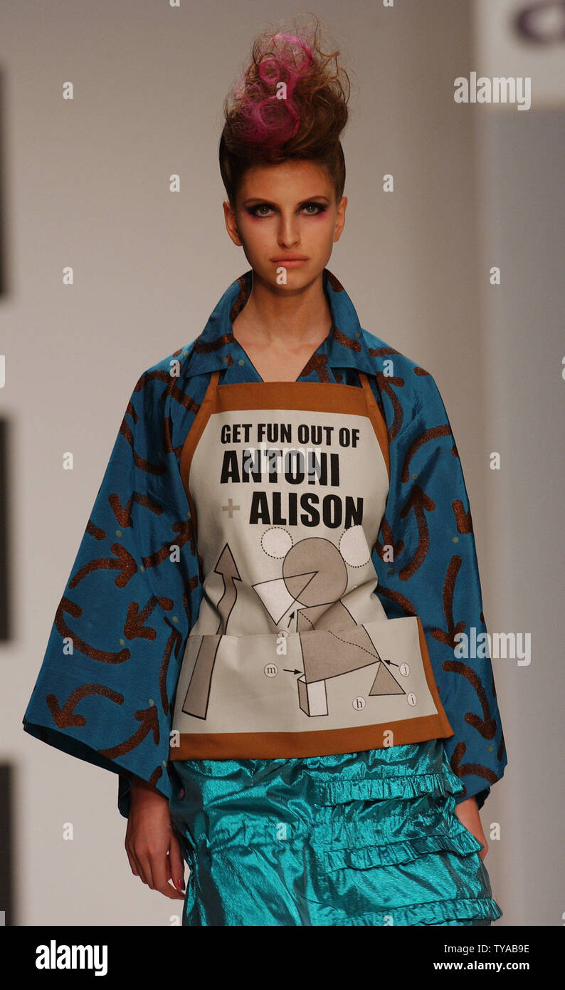 Alison's model hi-res stock photography and images - Alamy