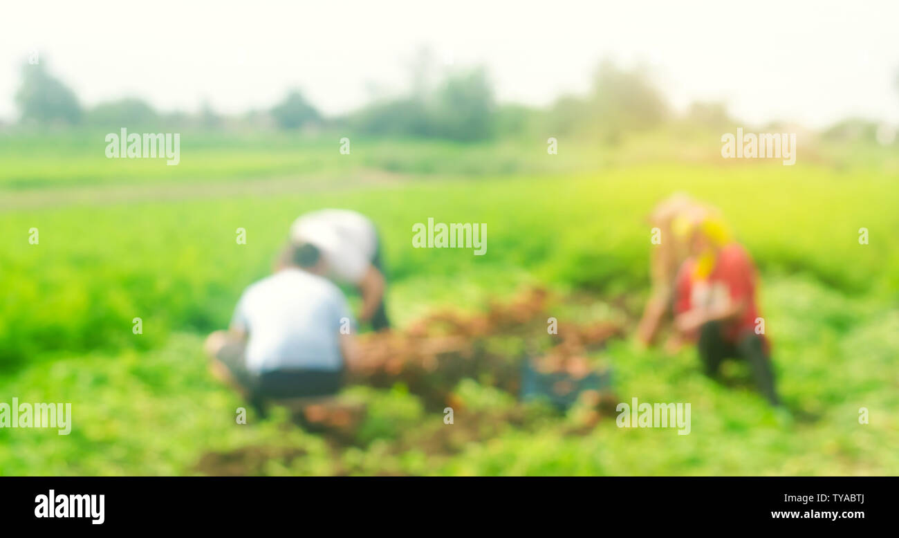 Women in third world countries hi-res stock photography and images - Alamy