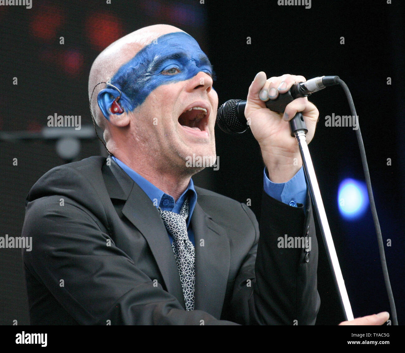 Rem concert london hi-res stock photography and images - Alamy