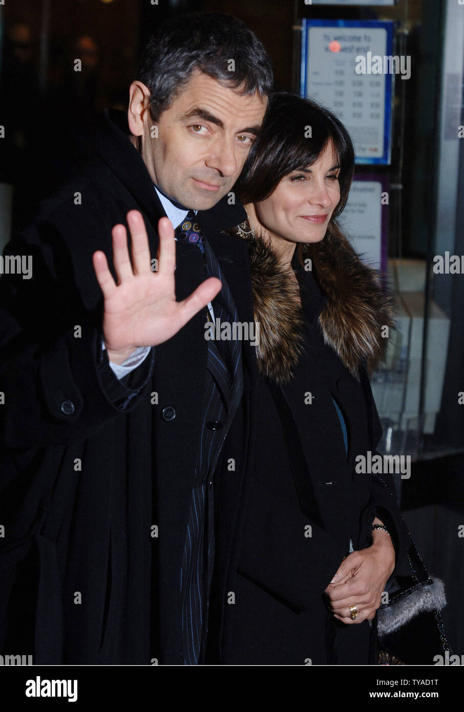 Rowan atkinson sunetra hi-res stock photography and images - Alamy
