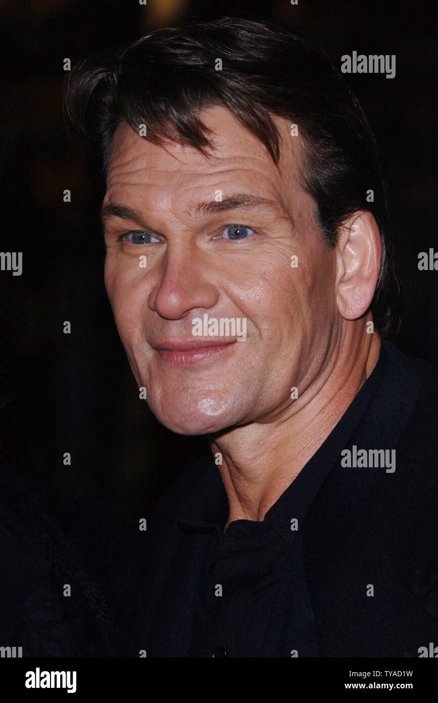 Keeping mum 2005 hi-res stock photography and images - Alamy