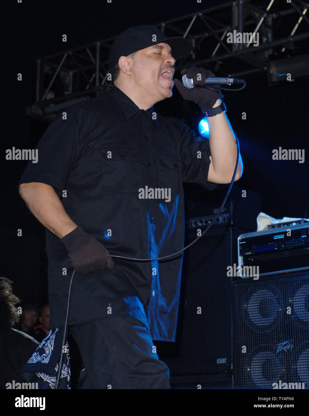 Ice t rapper hi-res stock photography and images - Alamy